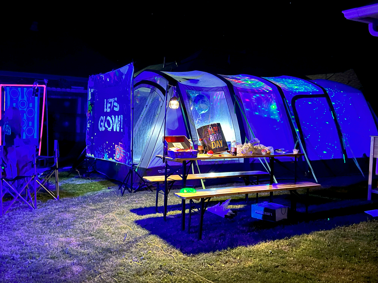 Glo-Out-Camp-Out - Campeteers